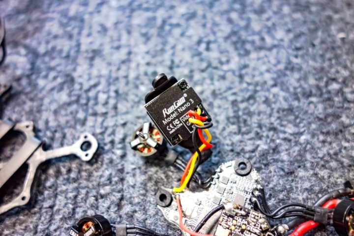 【Emax Nanohawk】Tinyhawkシリーズ新機体Nanohawk。軽量20gのパワフルな65mm 1S Whoopです ...