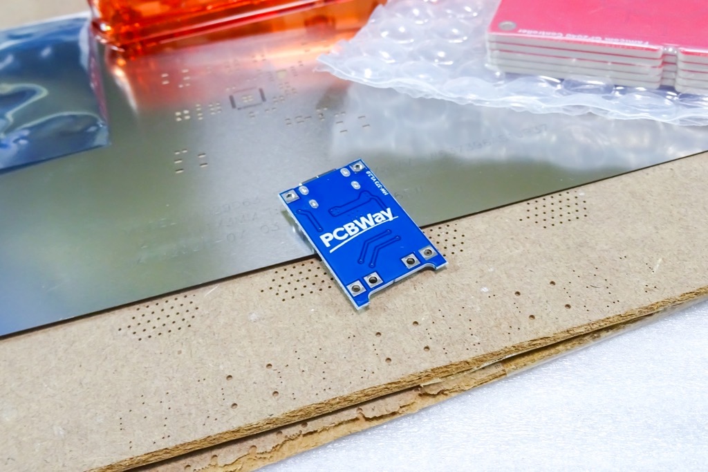 【PCBWay】PCBWayの『ギフトショップ』を利用してみました！基板と一緒に頼めばお得＆格安パーツも手に入る！ | ぶらり＠web走り書き